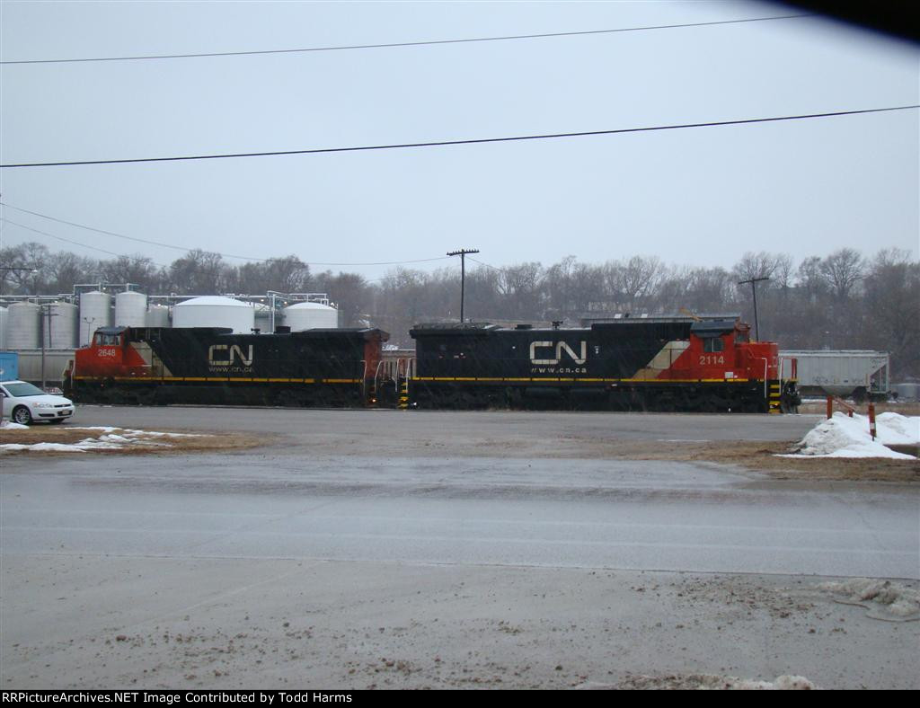 CN 2648